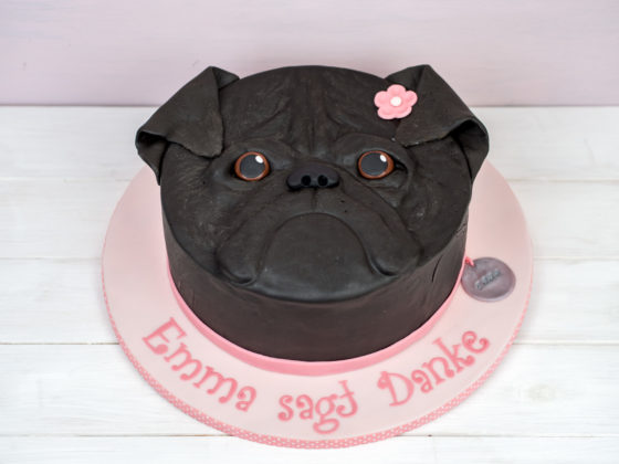 Anleitung für eine Mops-Torte aus Fondant und Buttercreme